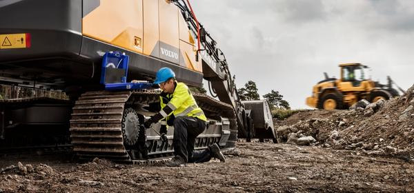 Volvo CE uses MBSE to design and maintain systems of systems | PTC