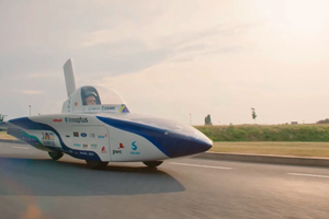 Designing a Race-Ready Solar Car with Creo and Windchill | PTC